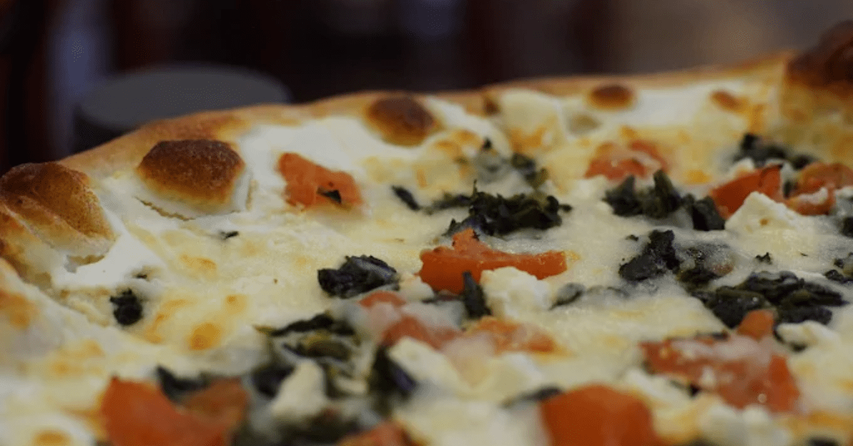 How Capriano’s Mediterranean Pizza Brings Authenticity to Salisbury